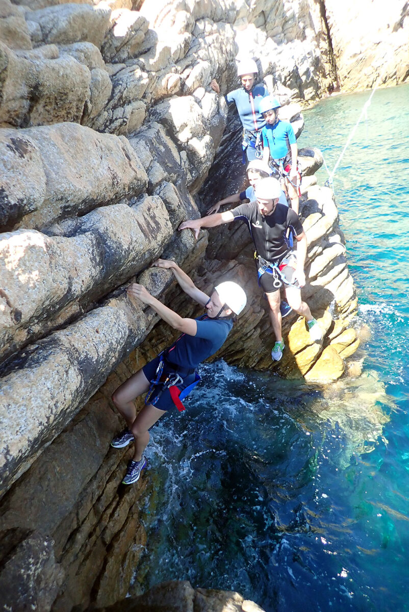 Canyoning en Balagne Calvi canyon marin – coasteering